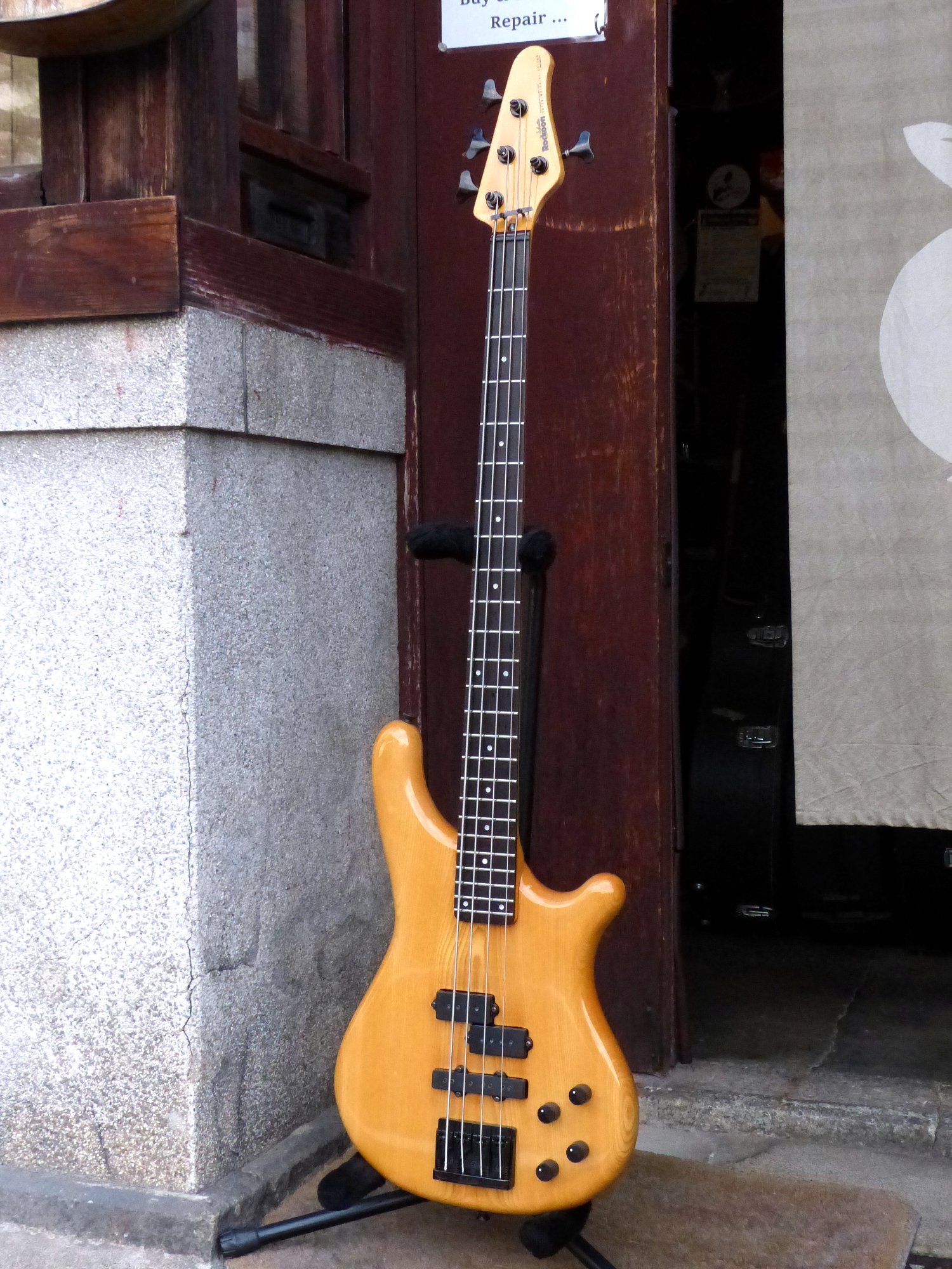 Stock List － Bass – 京町家のギターショップ ライトニン